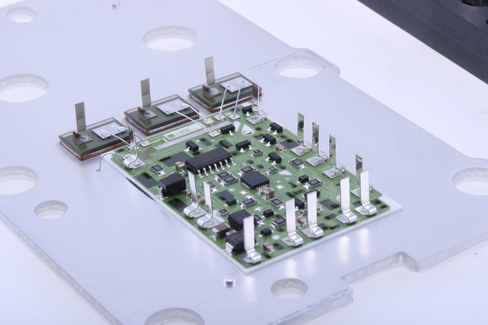 Power Electronics: Advantages of Ceramic Substrates Over FR-4 - Wells ...
